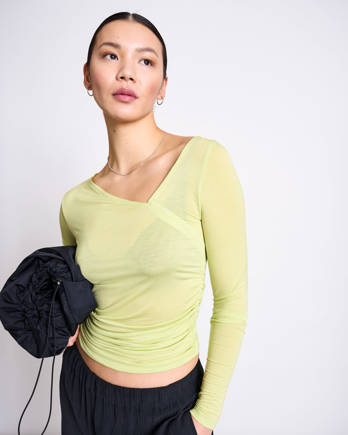ASYMMETRICAL LONGSLEEVE CASMA GRANNY SMITH – JAN 'N JUNE